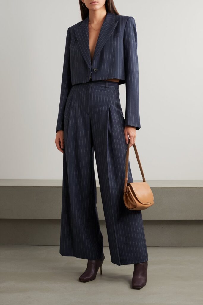 10 Edgy Work Outfits for Fall: Statement Pieces for a Confident Look ...