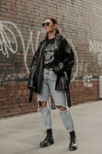 14 Combat Boots Outfits For Effortlessly Chic Looks – fashionbylina.com