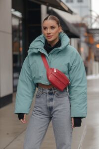 13 Winter Outfits With Red Bag That You Need To Try Now – fashionbylina.com