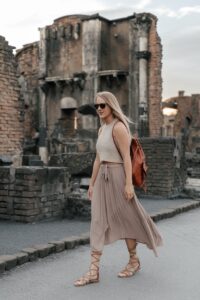 13 Spring Outfits for Italy: Chic and Comfortable Choices to Explore in ...
